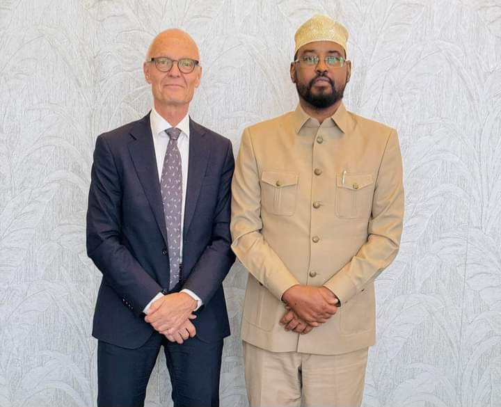 Jubaland State head Ahmed Madobe meets with Norway’s Ambassador to ...