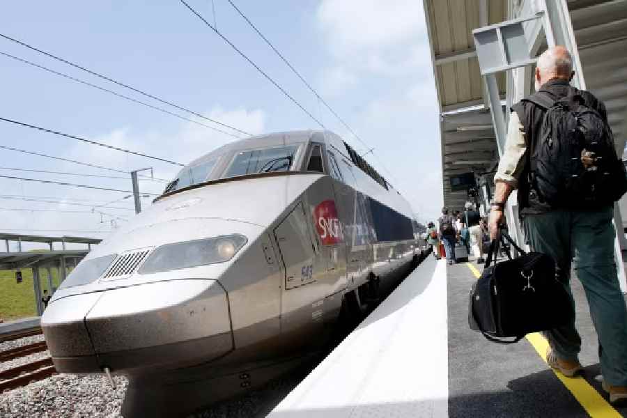 French Police Seek FBI Assistance in High-Speed Rail Sabotage ...