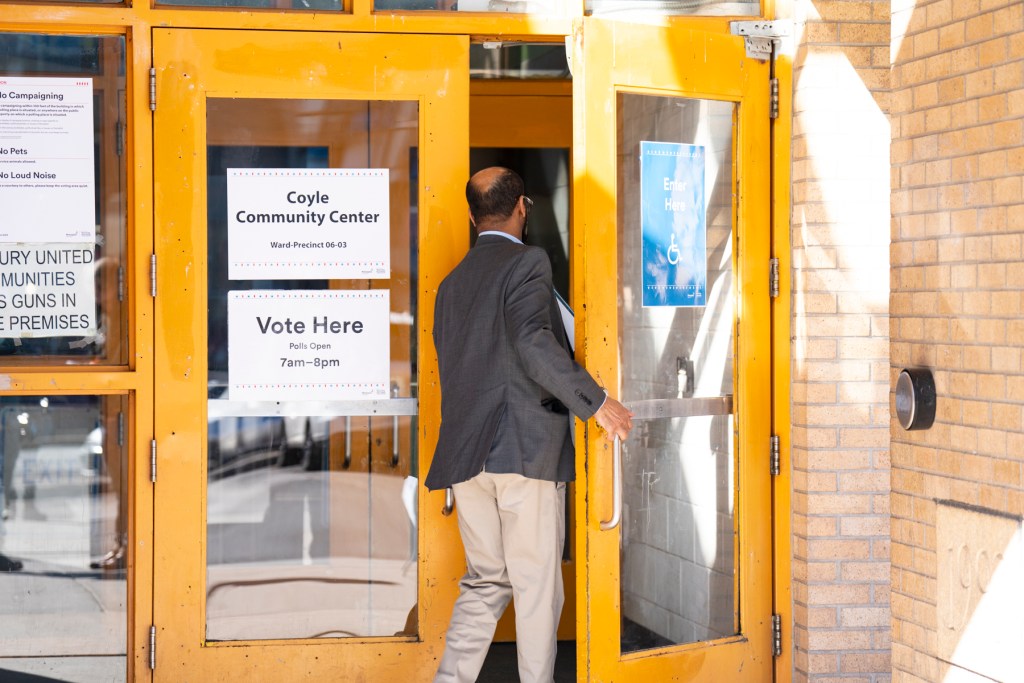 Minnesota Muslim Community Divided Ahead of Presidential Election ...